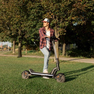 Apollo Go 2024 | Dual-Motor Commuter Electric Scooter | Apollo Canada