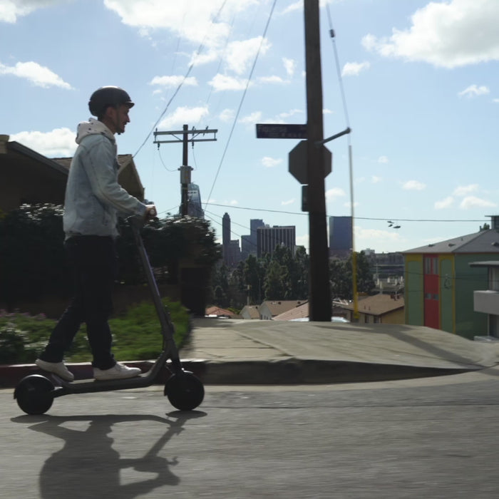 Apollo Go 2024 | Dual-Motor Commuter Electric Scooter | Apollo Canada