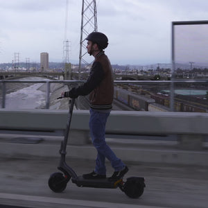 Apollo City 2024 | Ultimate Commuter Electric Scooter | Apollo Canada